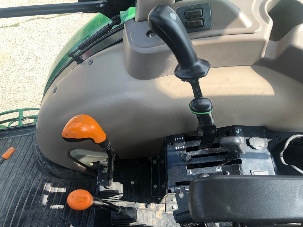 John Deere Tractor 5065E (NT) #25277 - Kraakman