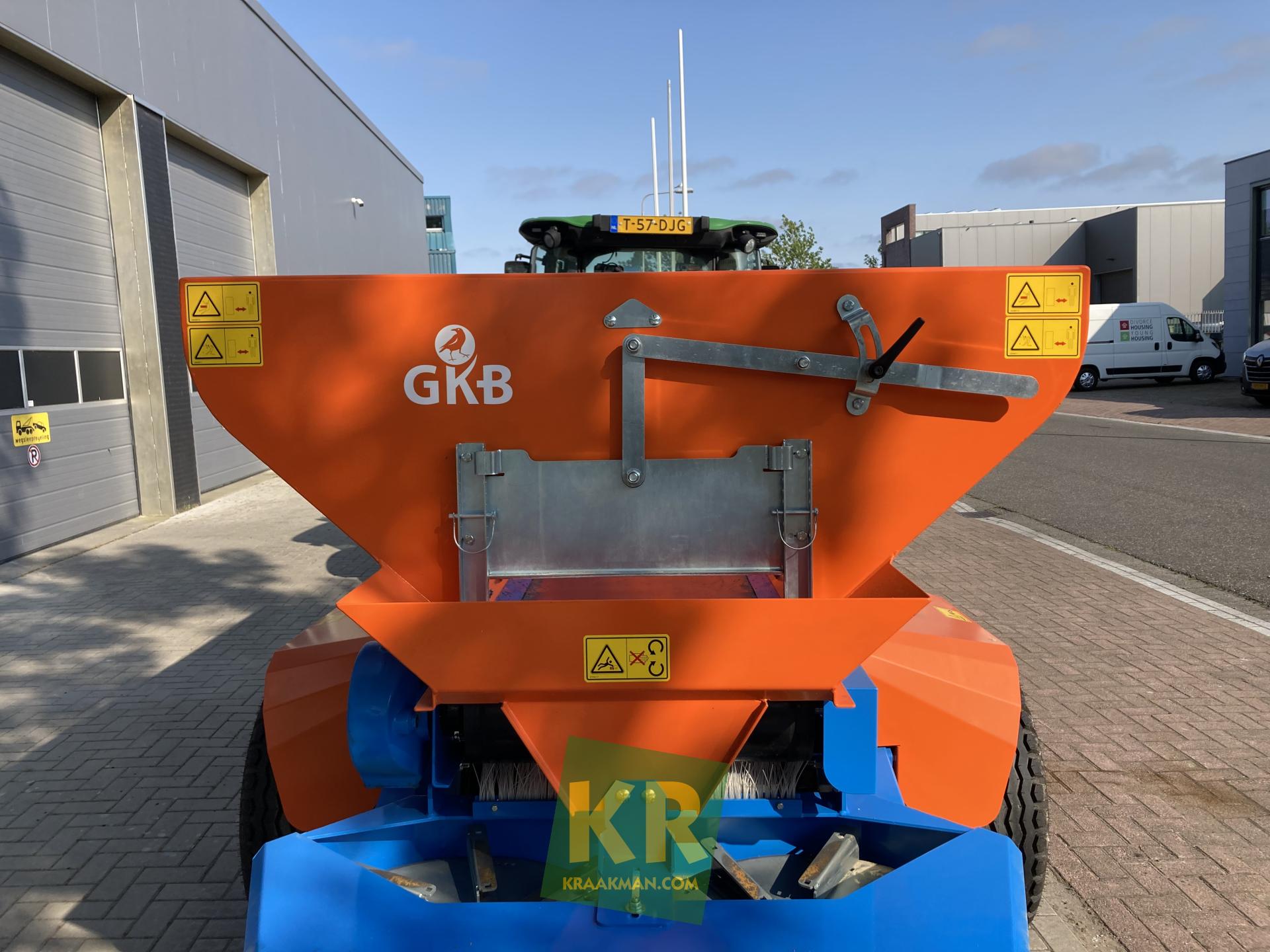 GKB Sportveld onderhoudsmachine Sandspreader (HG) #27270 - Kraakman