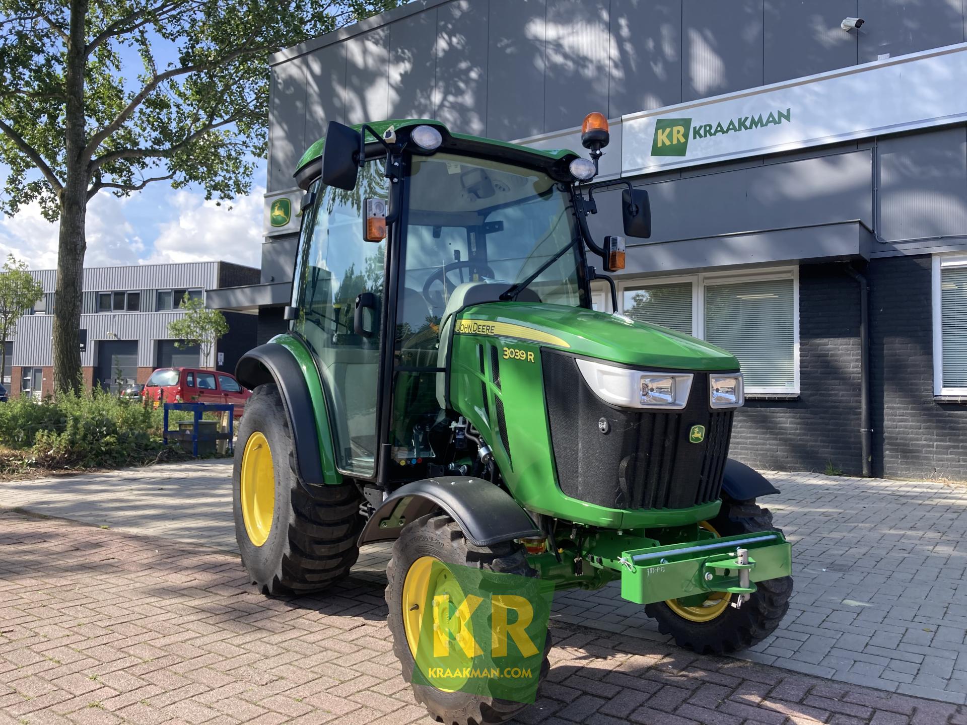 John Deere Tractoren 3039R (BV) #27648 - Kraakman