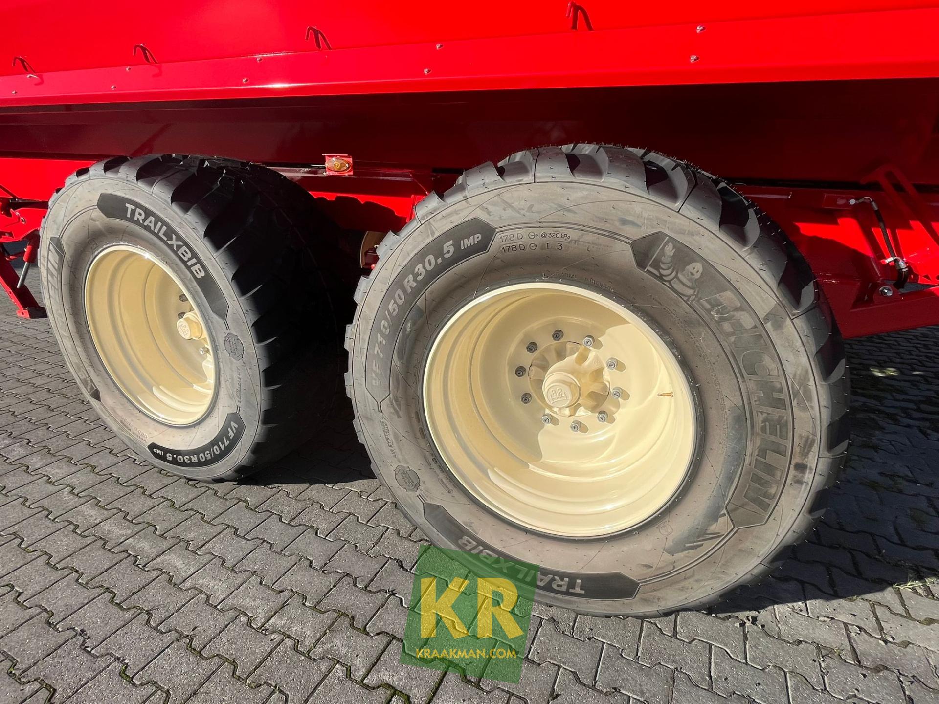 Beco Landbouwkipper Super 1800 (MM) #29521 - Kraakman