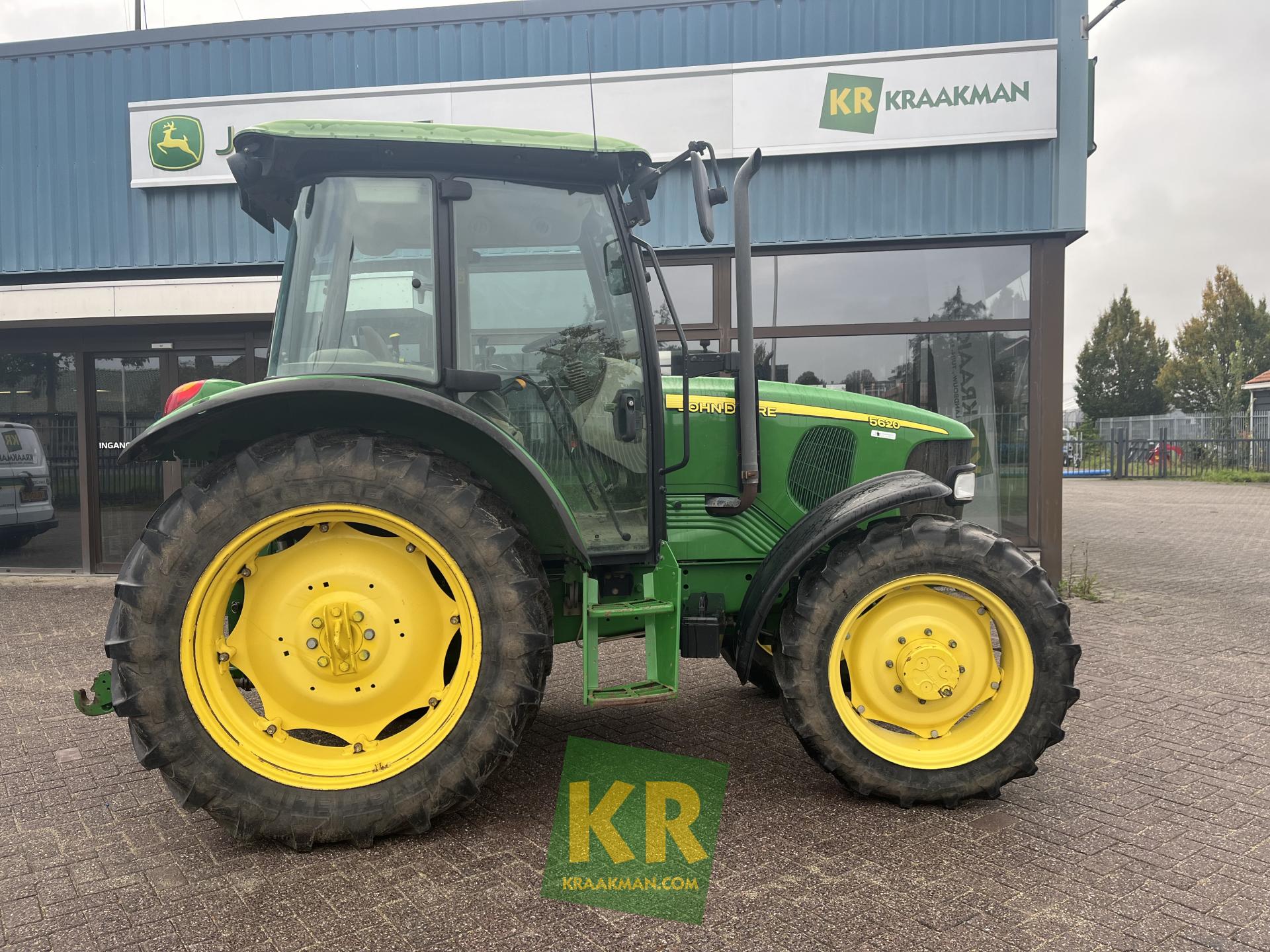John Deere Tractor 5620 (NT) #29604 - Kraakman