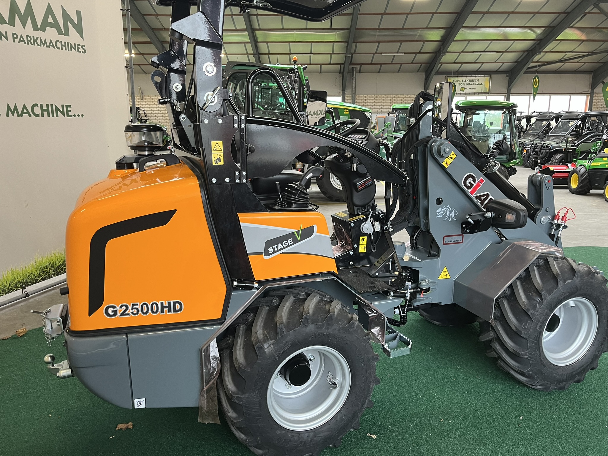 Giant Kniklader / Minishovel G2500 HD (LH) #29924 - Kraakman