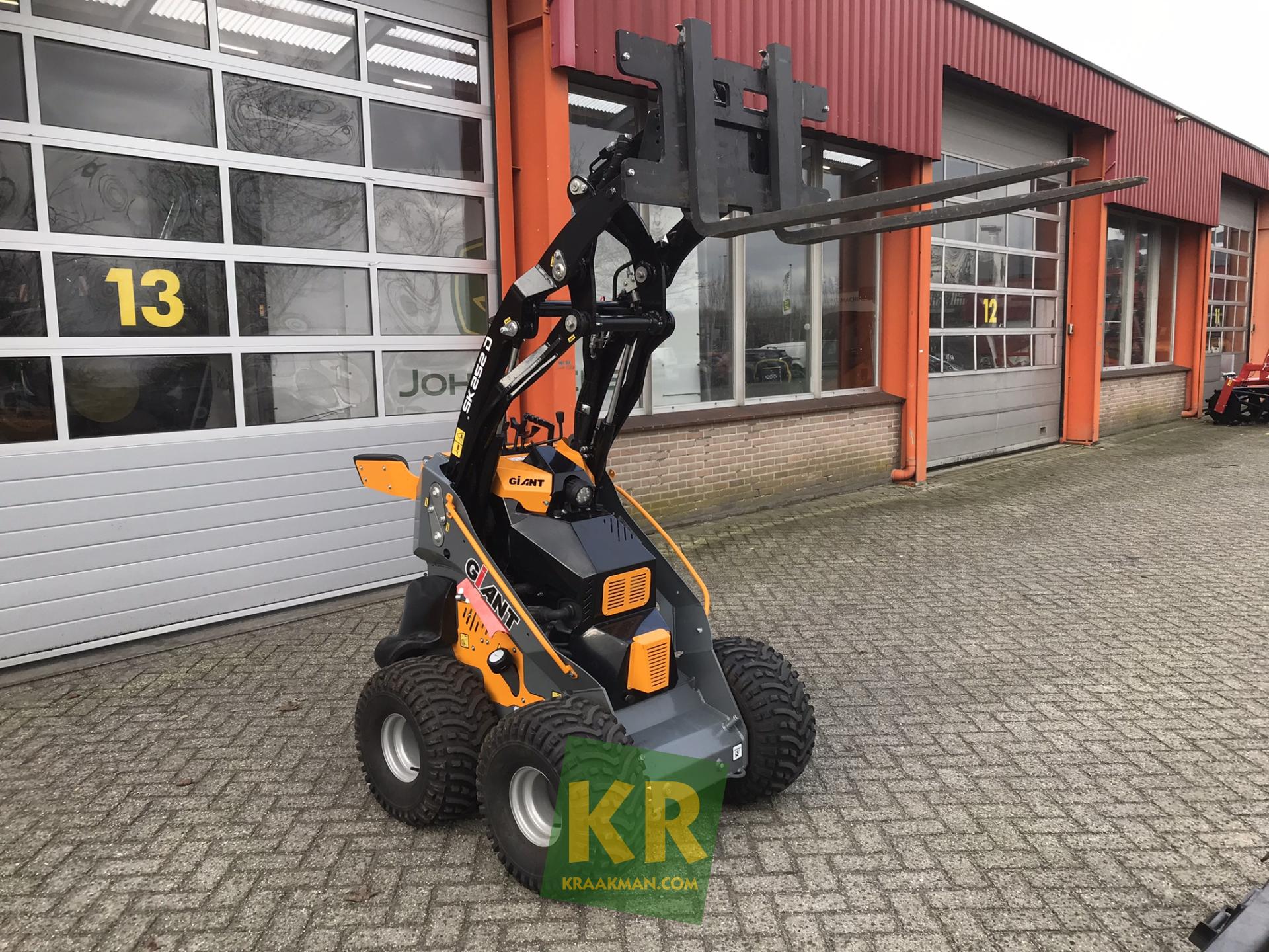 Giant Kniklader / Minishovel SK252D (HA) #30522 - Kraakman