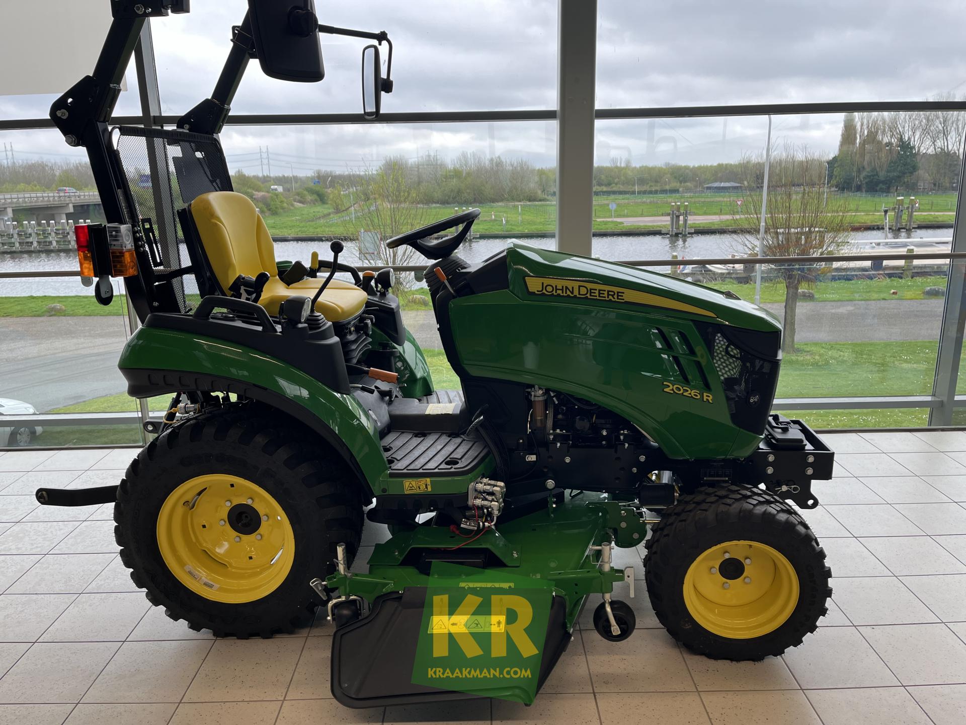 John Deere Tractor, compact 2026R (BS) #27680 - Kraakman