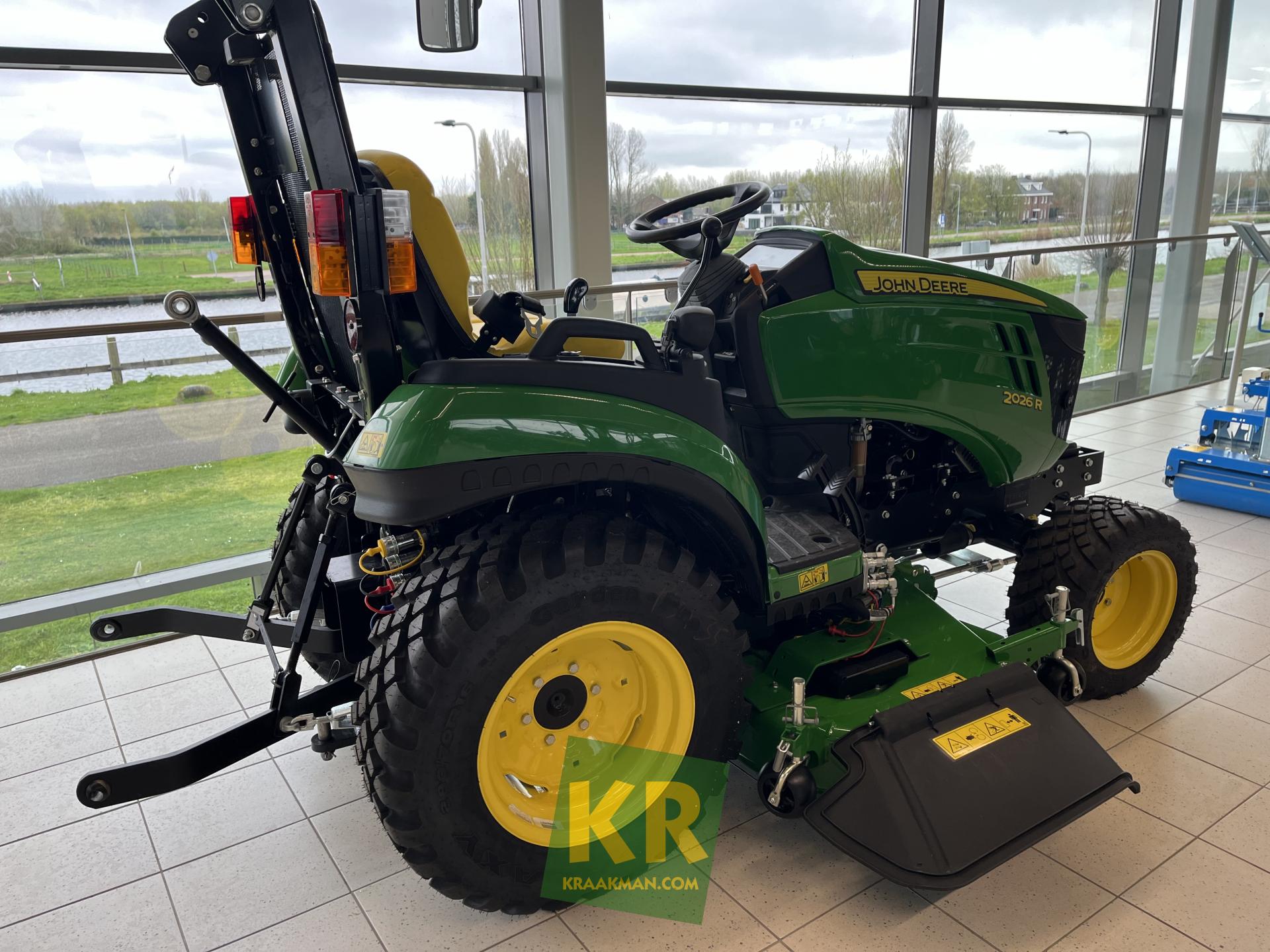 John Deere Tractor, compact 2026R (BS) #27680 - Kraakman