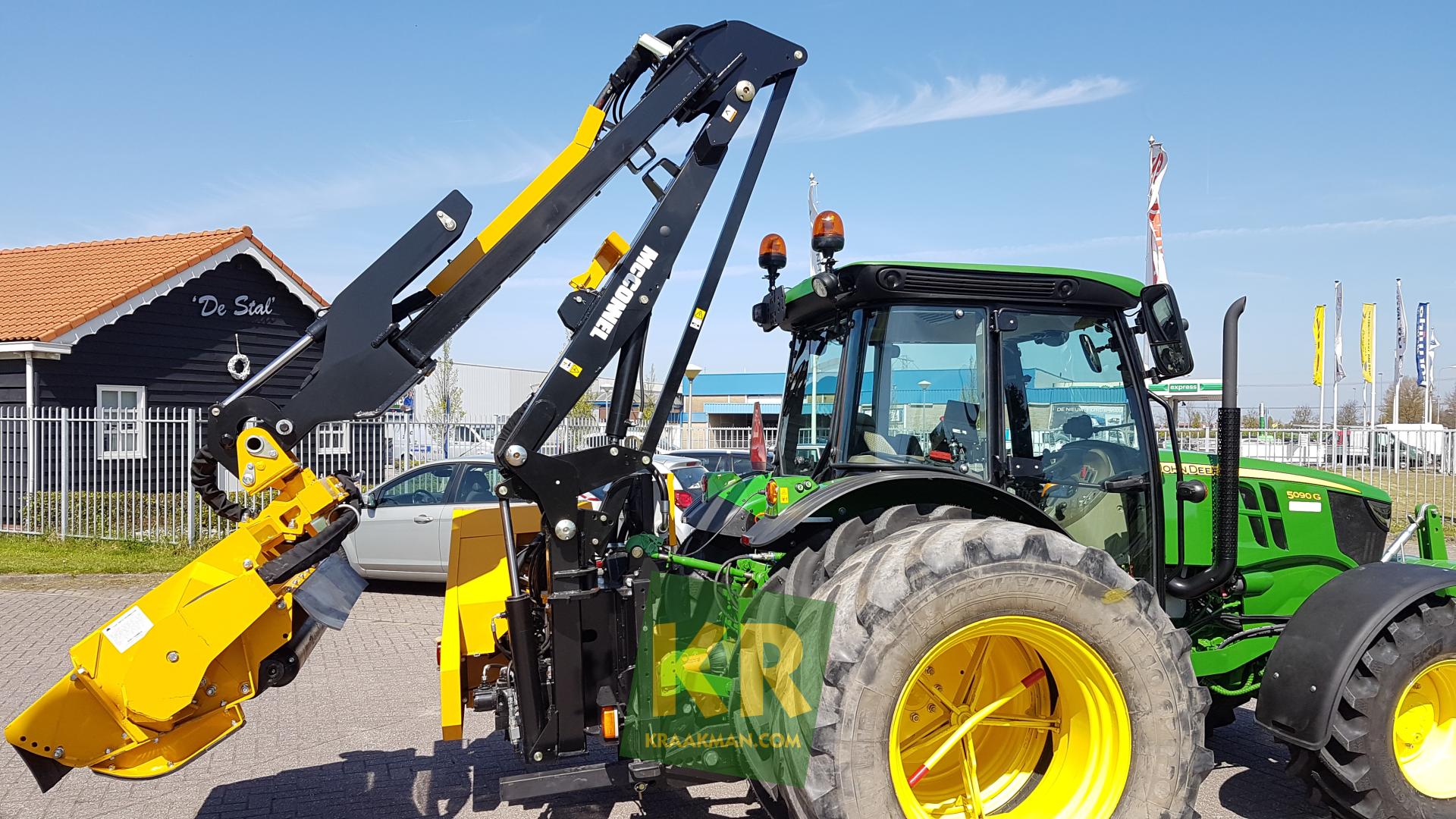 John Deere Tractor, compact 5090G (MD) #1381 - Kraakman